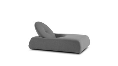 LOUNGE CHAIR