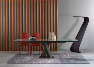 AXEL dining table | Roche Bobois