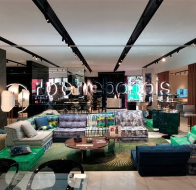 Store Shanghai Flagship Store