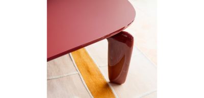 PULP Dining table - lacquer version | Roche Bobois