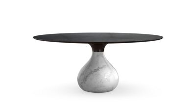 round dining table